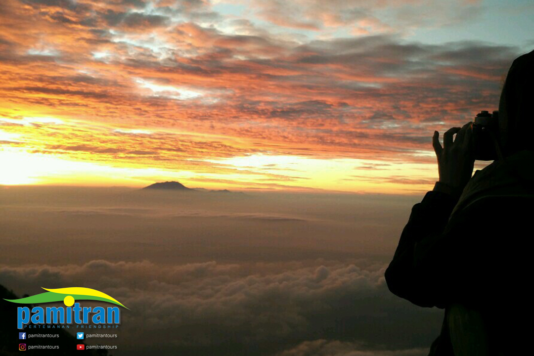 Climbing Merbabu for Sunrise | Mountain | Volcano | Indonesia - Pamitran
